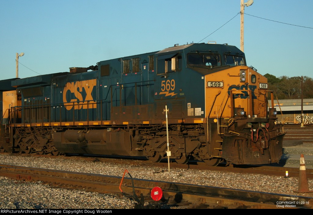 CSX 569